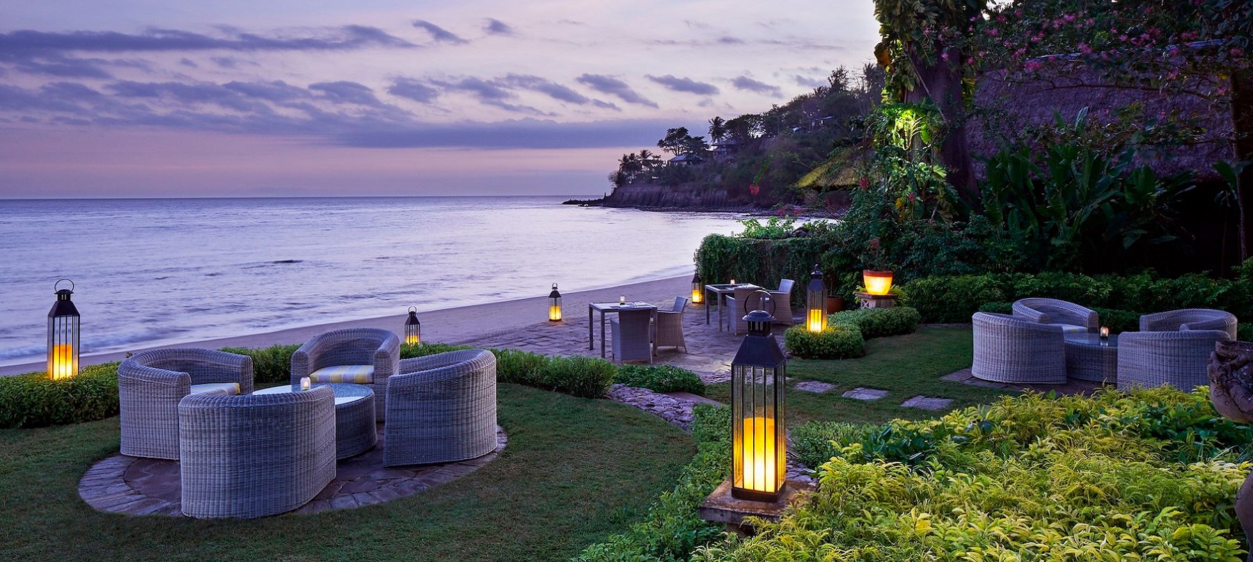 Beachfront Dining in Senggigi | Senja Restaurant